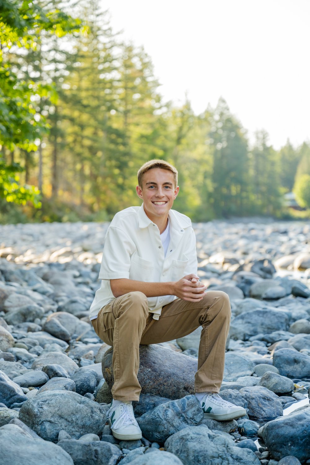 Summertime River and Mountain Senior Pictures in North Bend ...