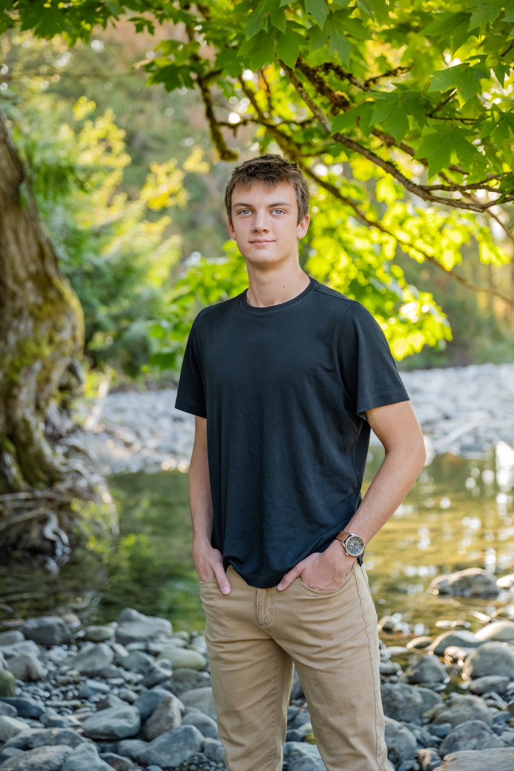 Summertime River and Mountain Senior Pictures in North Bend ...