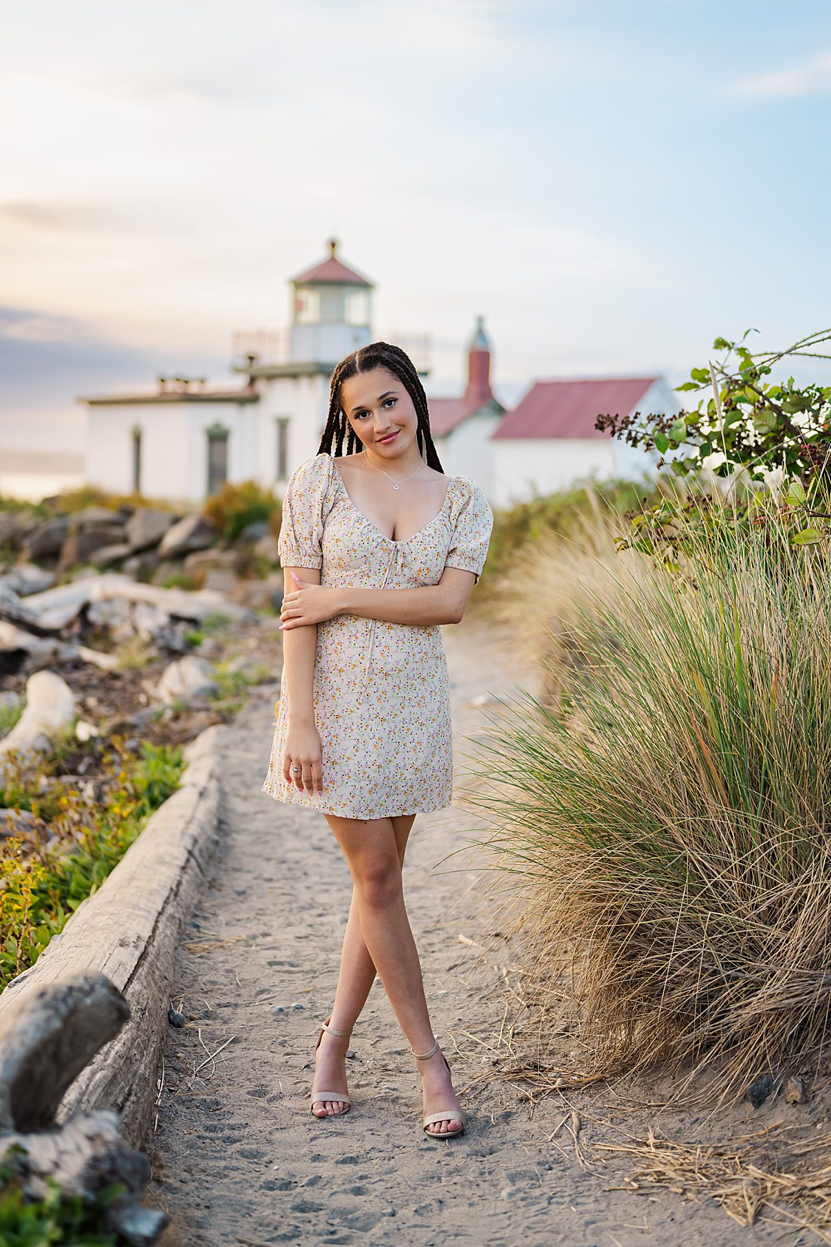 Discovery Park Seattle Senior Session - janellebarrowphotography.com